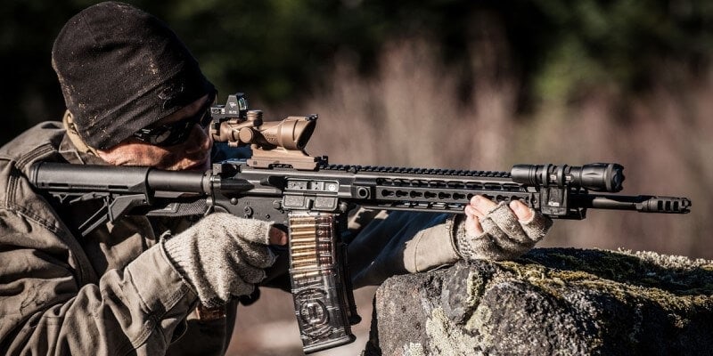 Home - Elzetta Tactical Lighting